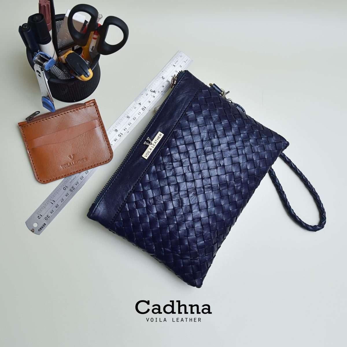 Etnik Handmade Anyam Kulit Asli Pouch Voila Cadhna Blue Navy - Voila ...